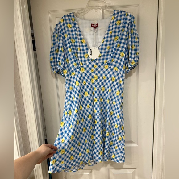 STAUD | Dresses | Nwt Staud Blue Gingham Yellow Daisy Flowy Dress ...
